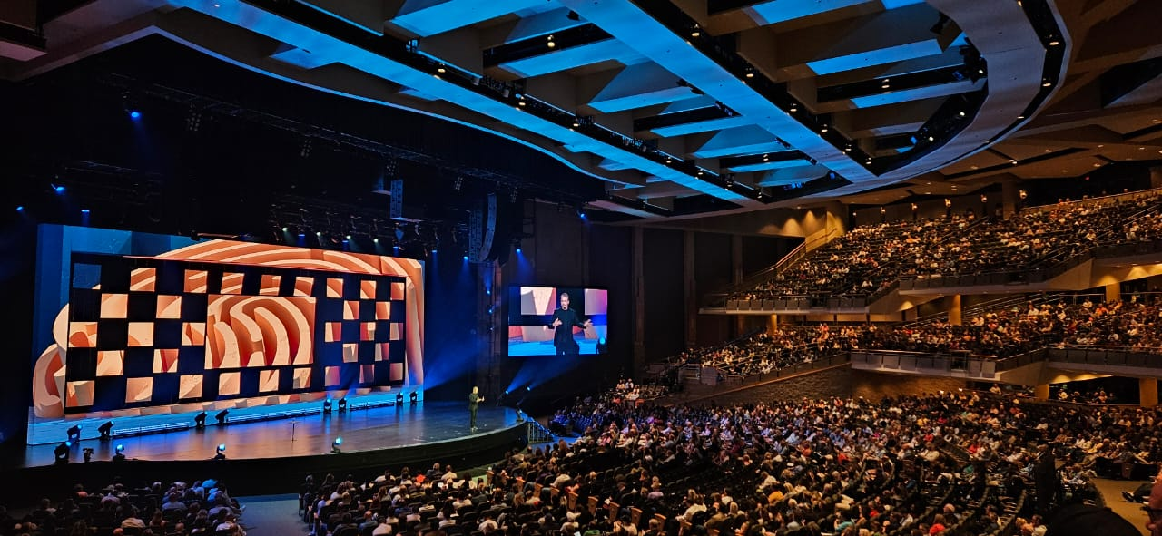 Summit Chicago 25 | Global Leadership Summit